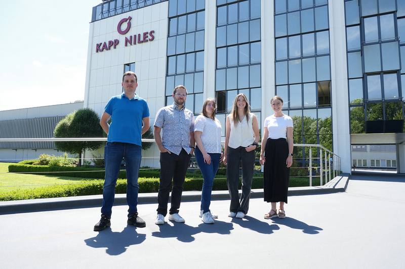 Zwei Deutschlandstipendiatinnen zu Besuch bei KAPP NILES – KAPP NILES